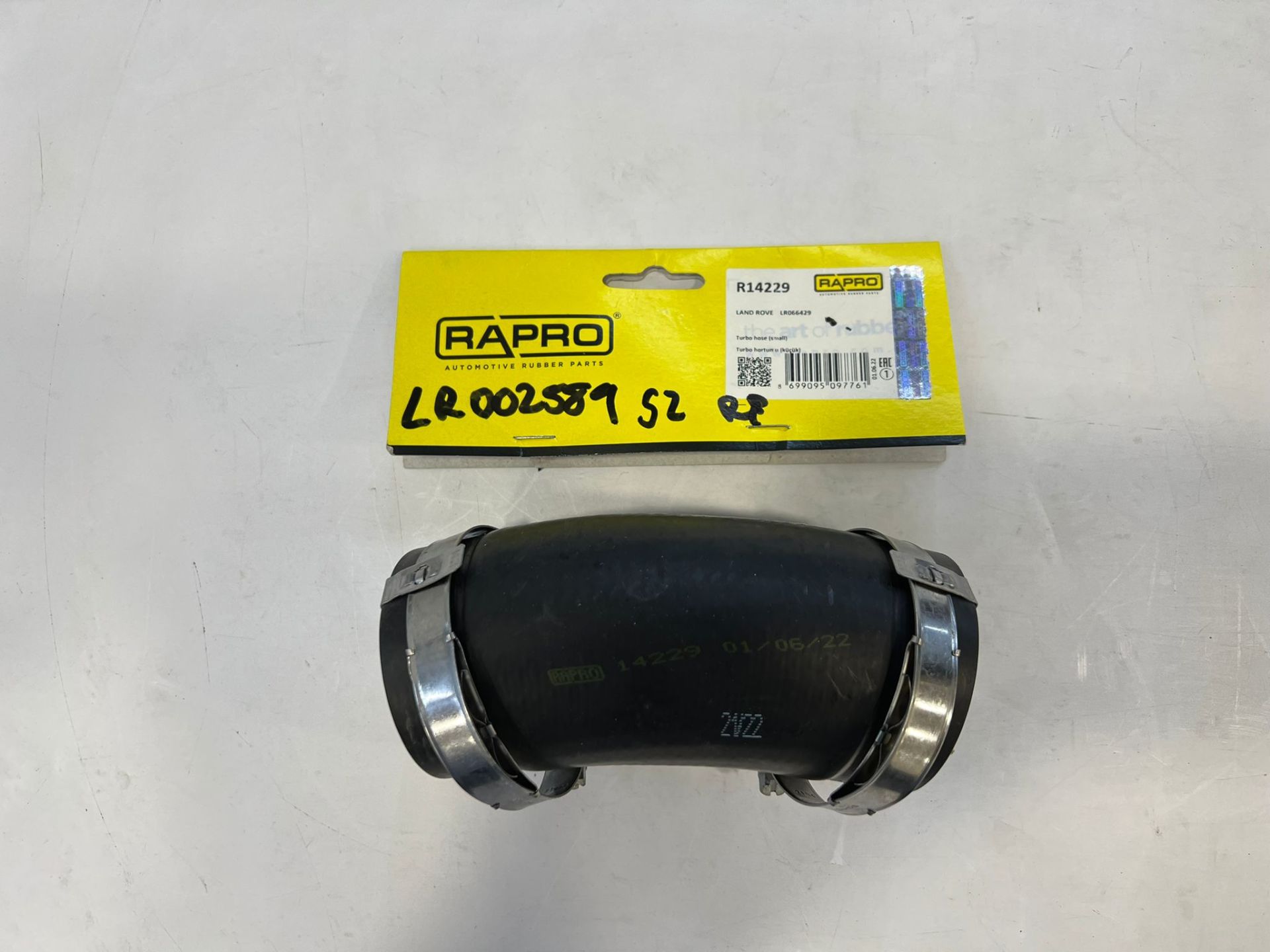 Lr066429 lr002589 intercooler hortumu küçük rapro freelander 2