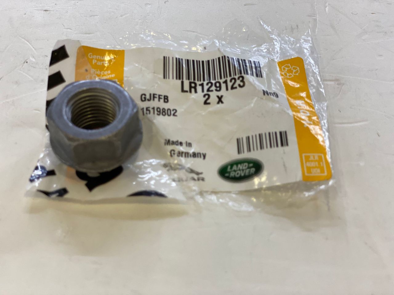 Yeni defender sac jant bijon somunu lr129123