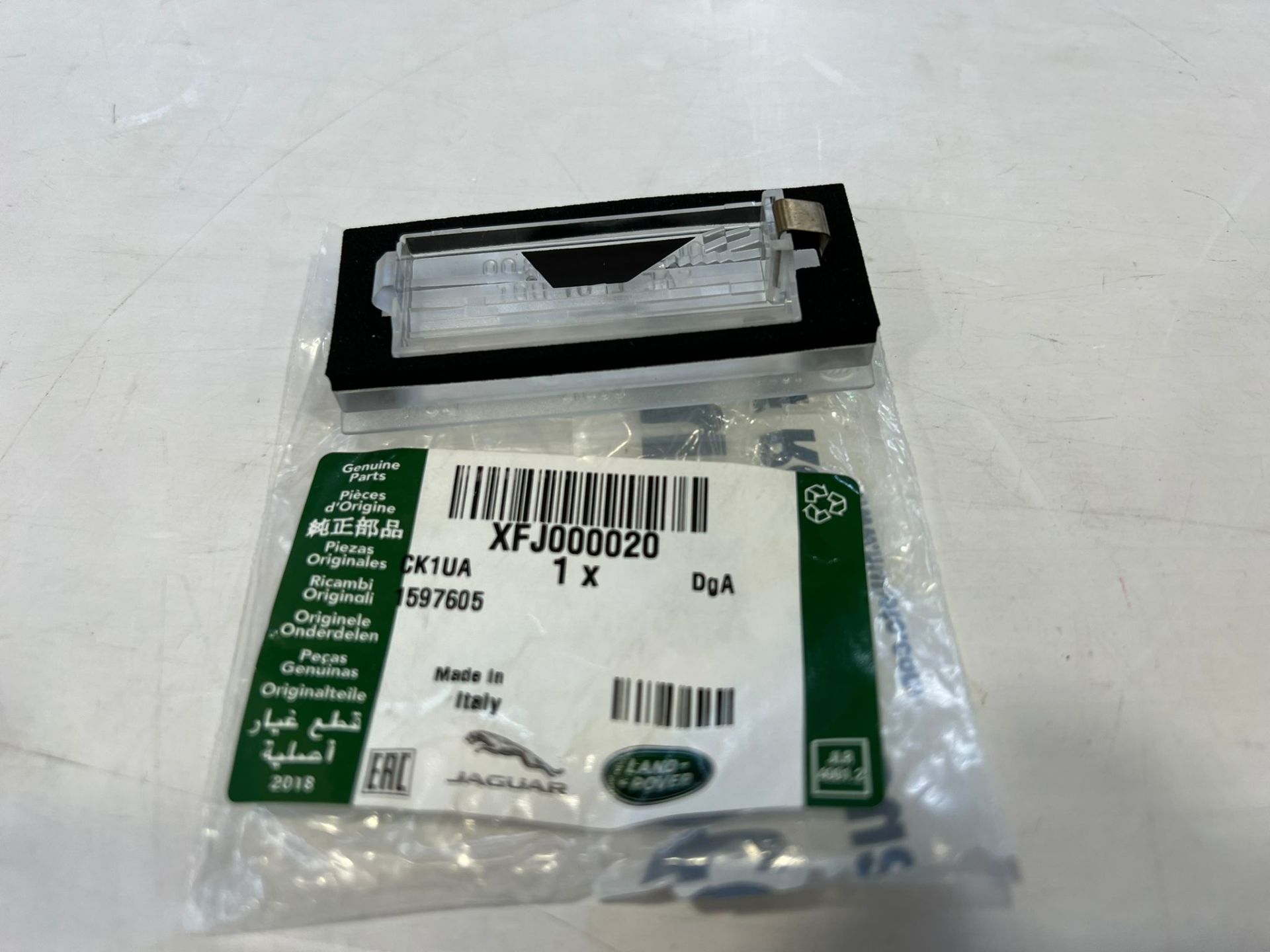 Plaka aydınlatma camı xfj000020 range rover 2002-2012
