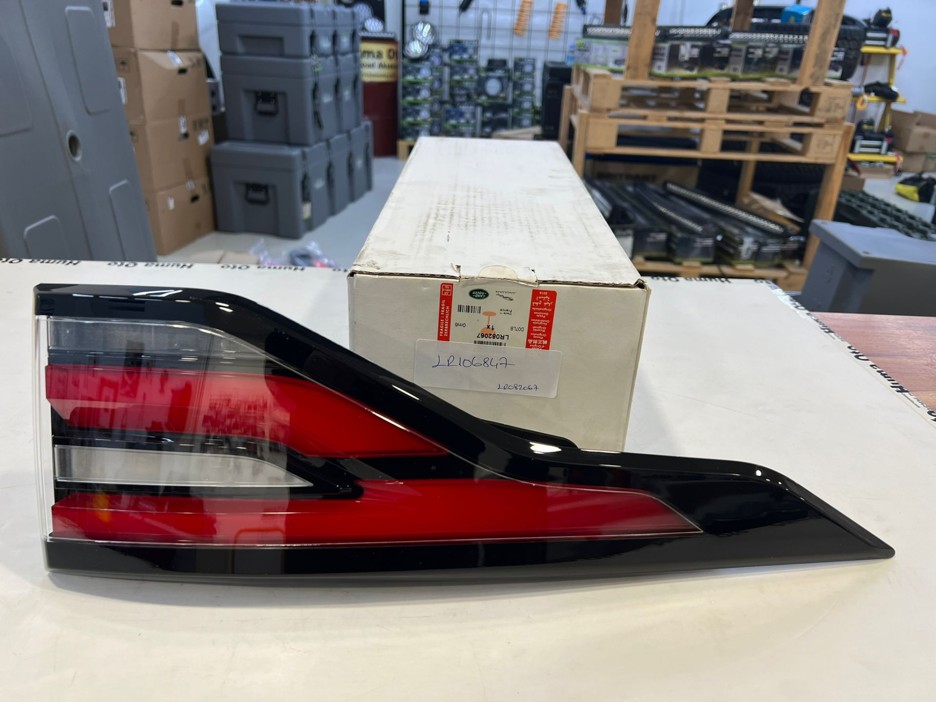 Discovery 5 stop sol köşe lr106847